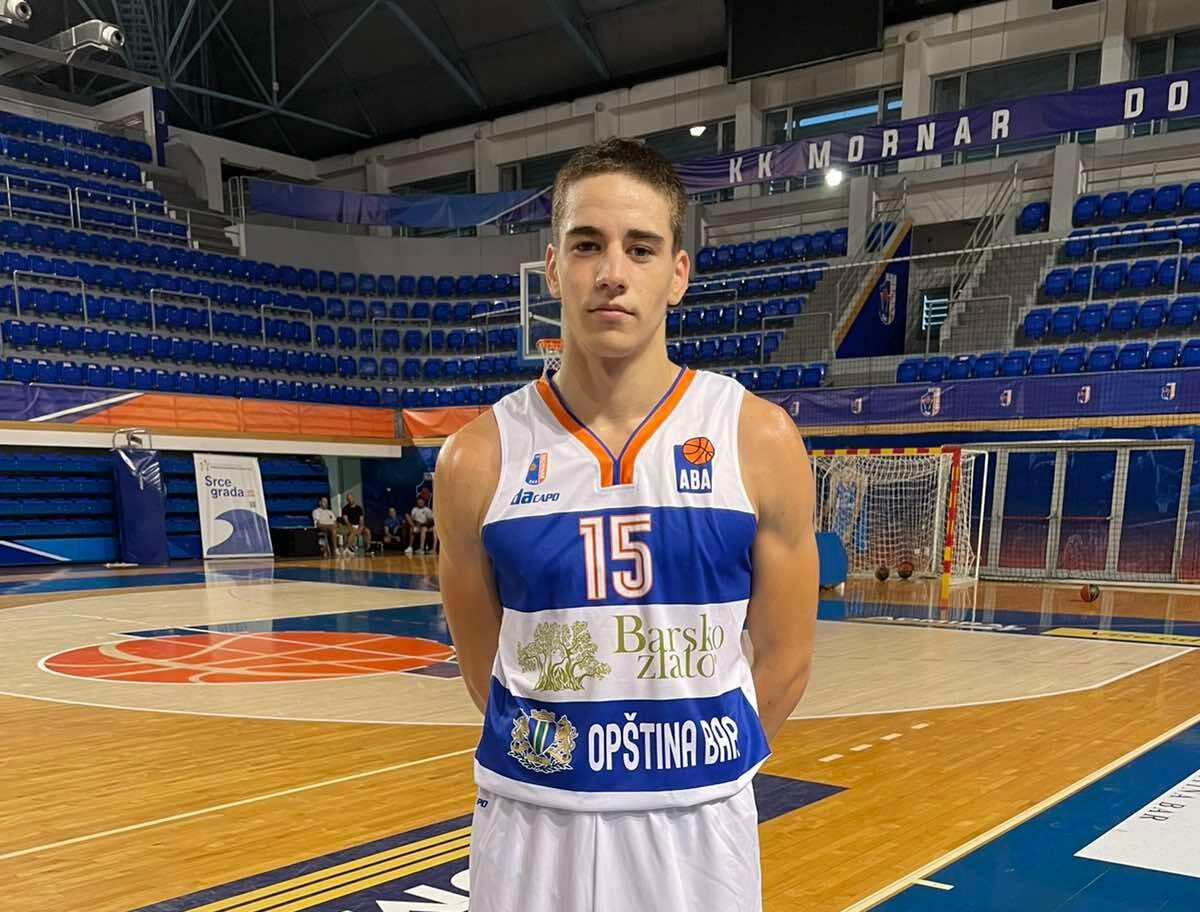 Mornar predstavio nove dresove (FOTO) – Sportski.me